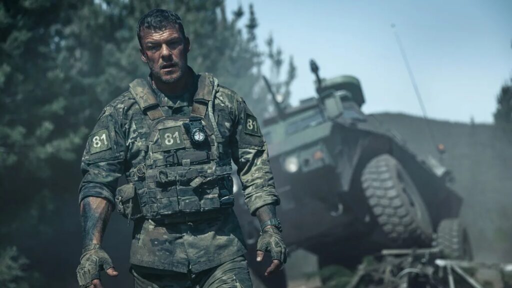 War Machine – Alan Ritchson goes up against an otherworldly killing ...