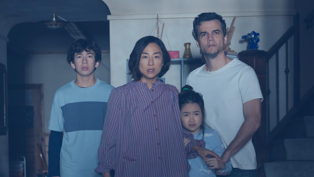 Greta Lee and Wagner Moura are trapped in the trailer for Louis ...